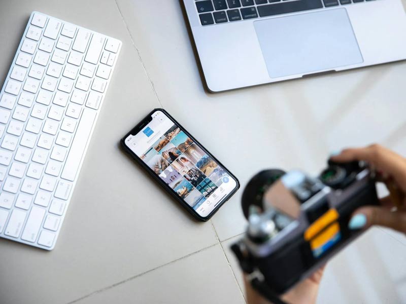 Index - QuickStart Bootstrap Template